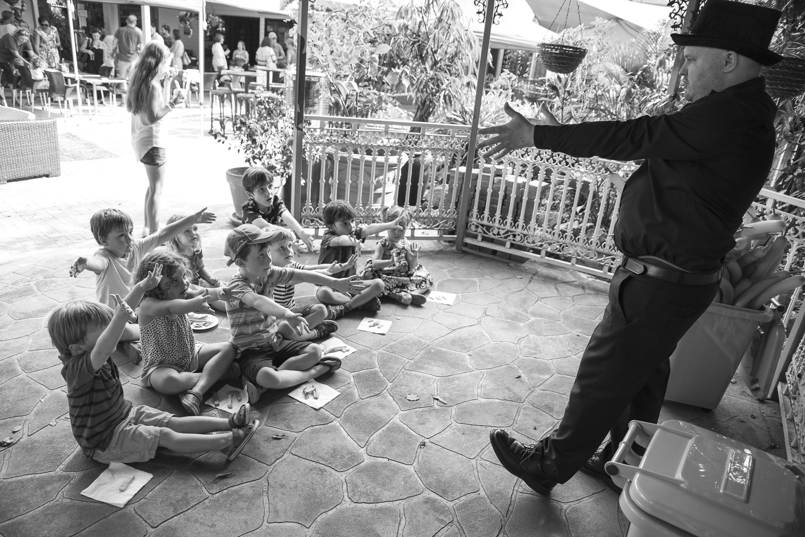 Educational Magic Shows - Magic Pete - Brisbane Magician